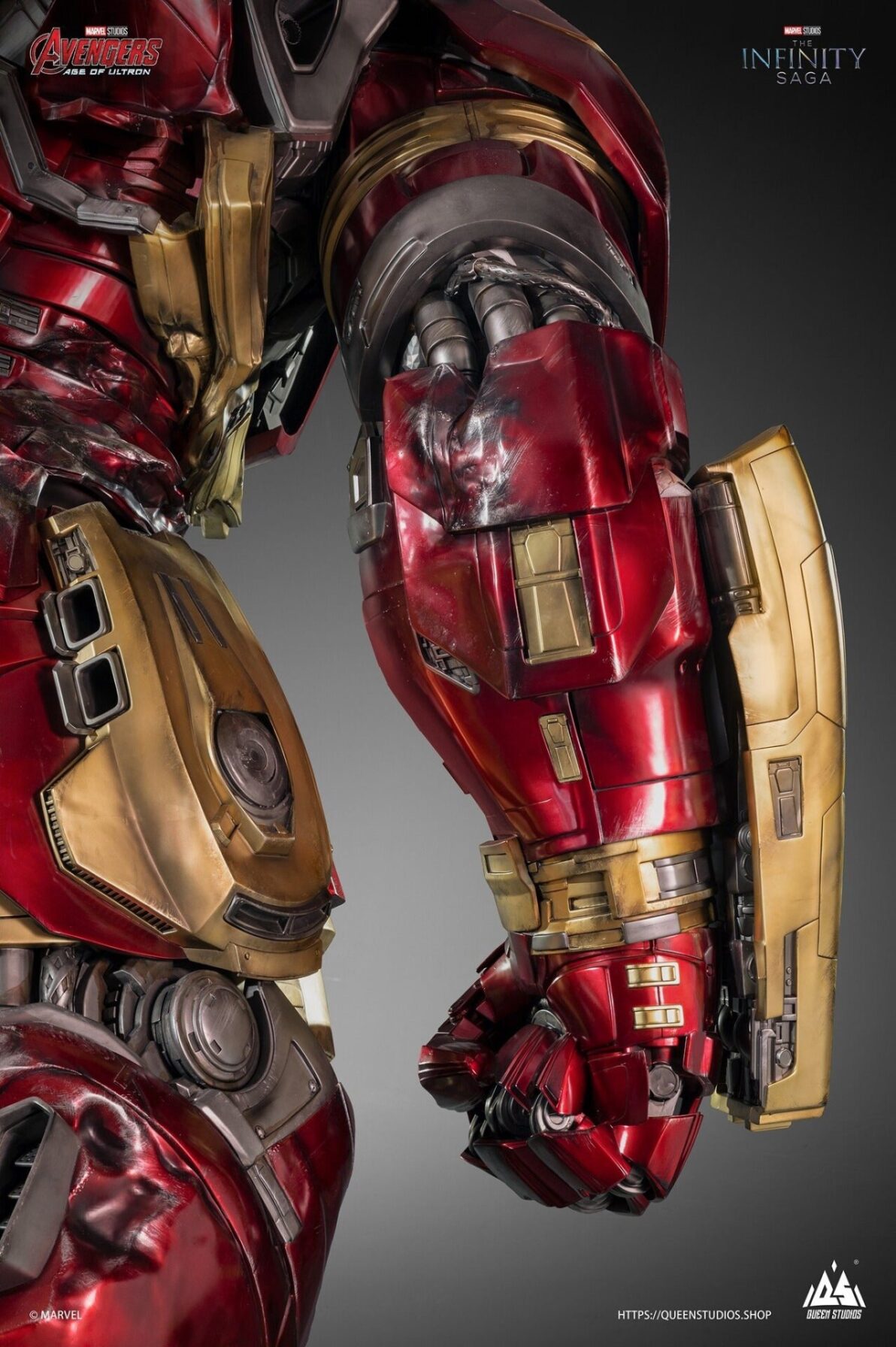 Esta estatua réplica de Iron Man mide más de 3 metros de altura