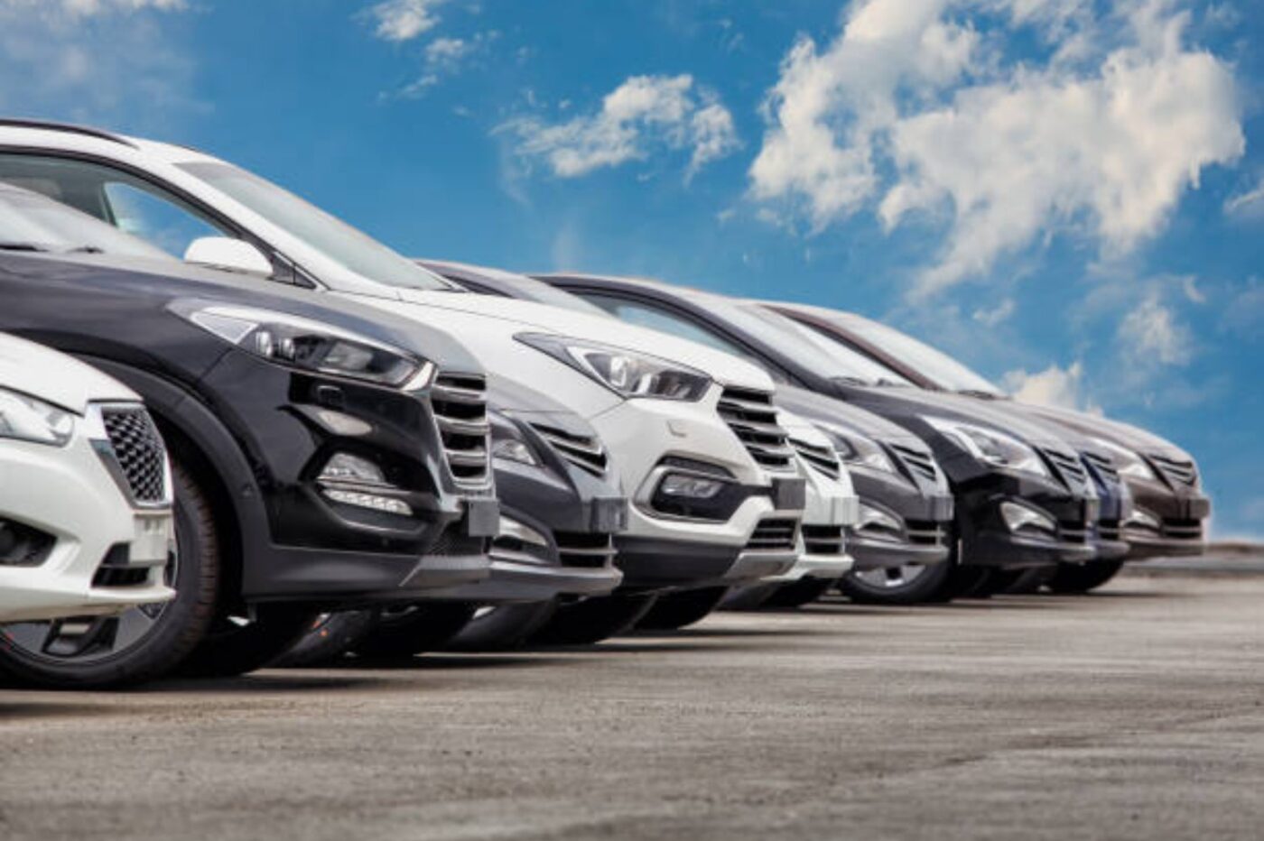 ¿Qué marcas de autos podrían desaparecer pronto? Lo que nadie se atreve ...