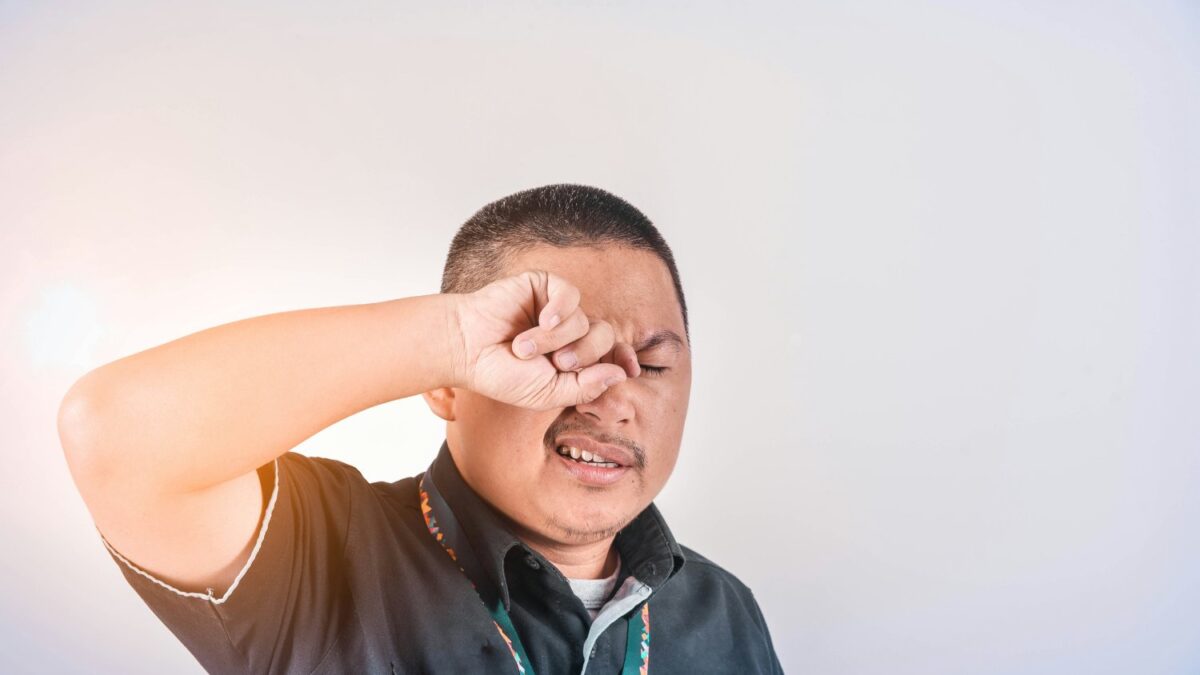 ¿Por qué te pican los ojos? Estas cinco causas comunes podrían sorprenderte