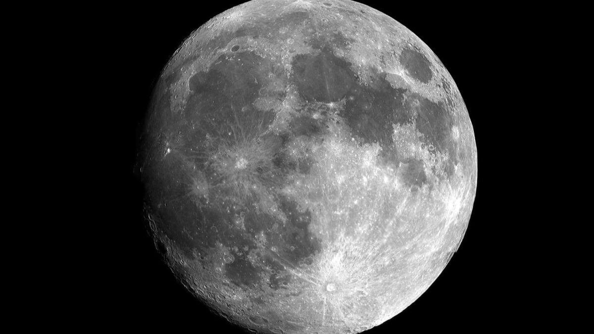 La misteriosa segunda luna que acompañará a la Tierra durante las ...