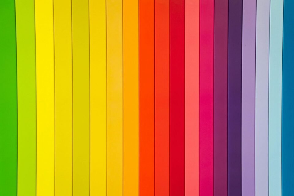 El color invisible: el hallazgo que explica por qué vemos tonos que no ...