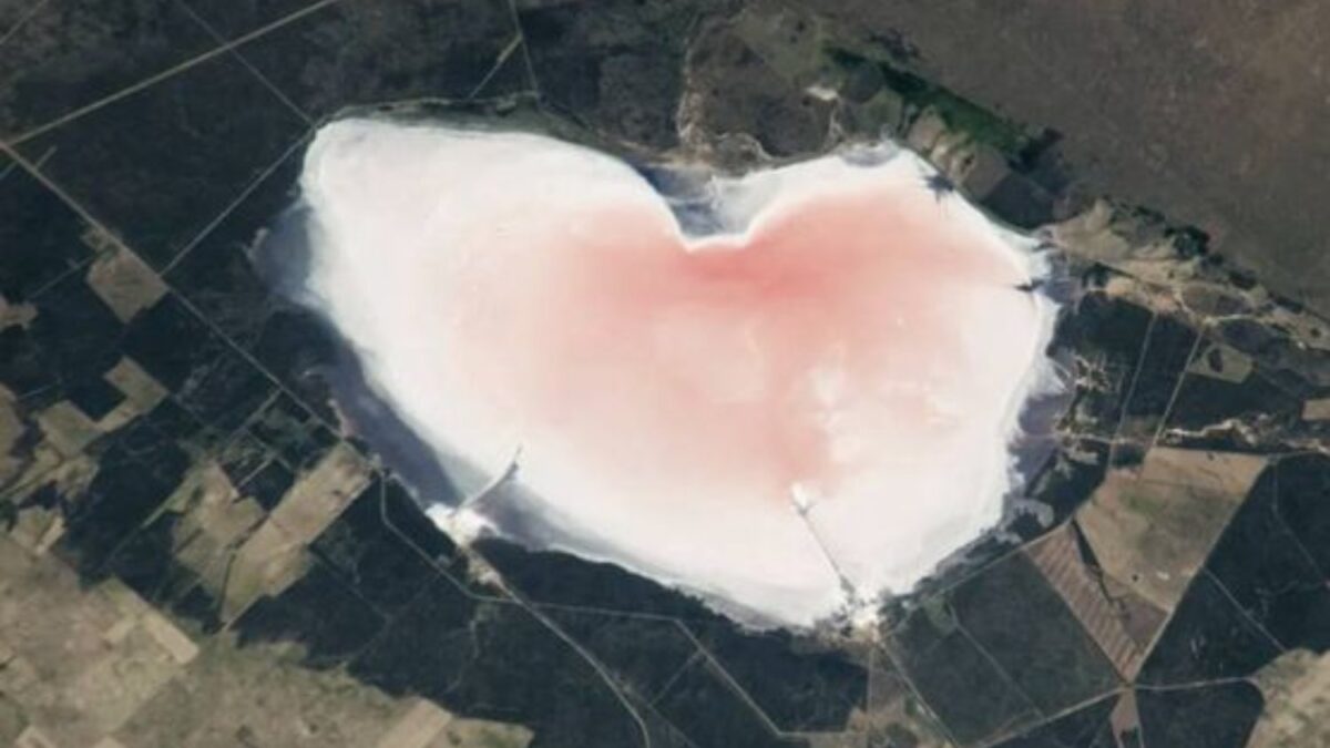 La NASA fotografió desde la Estación Espacial Internacional una laguna ...